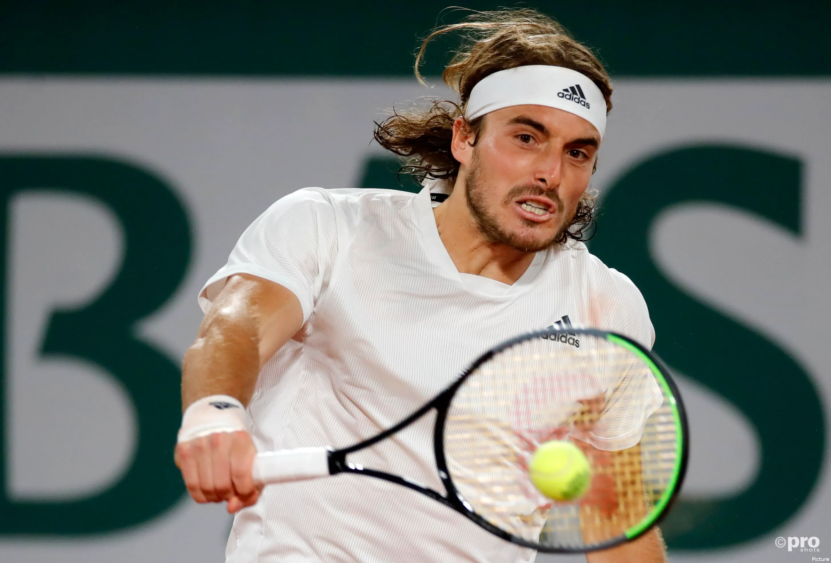 "Creo que es sólo una fase": Stefanos Tsitsipas no cree que el adiós del revés a una mano dure ...